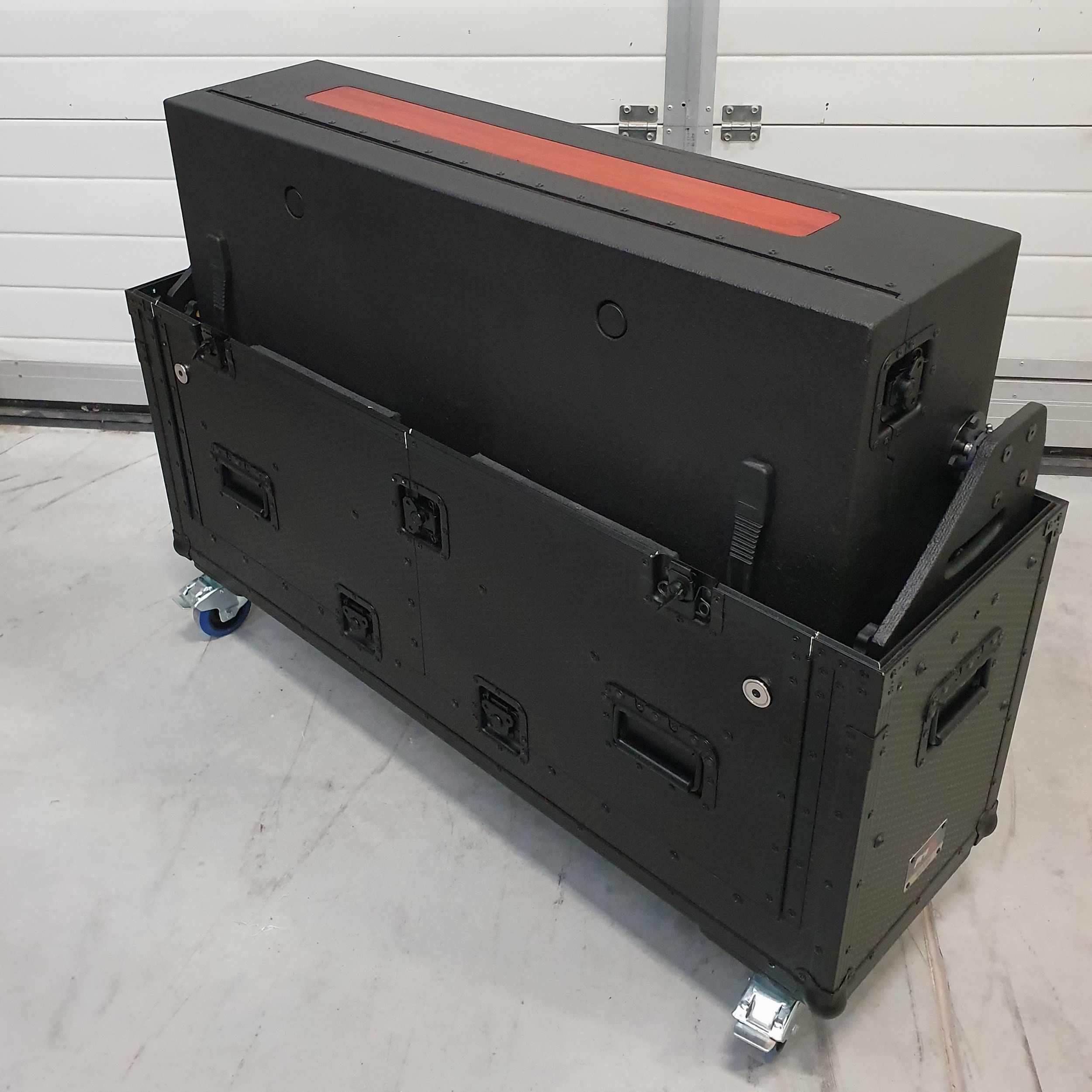 Flip-Ready Easy Retracting Hydraulic Lift Case for RANE Twelve Seventy ...